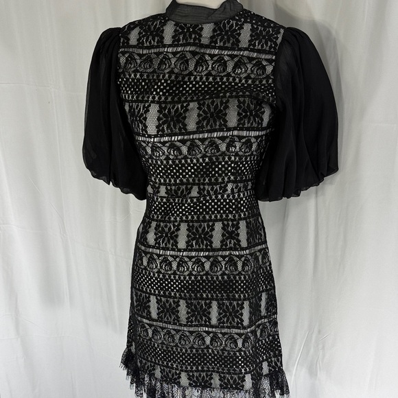 One33 Social Puff Sleeve Mini Dress Size 4 NWT